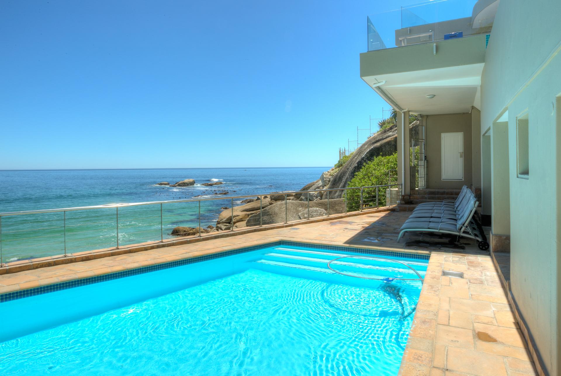 Clifton Rocks Apartment - Cape Town Villa | Luxury Accommodation Clifton